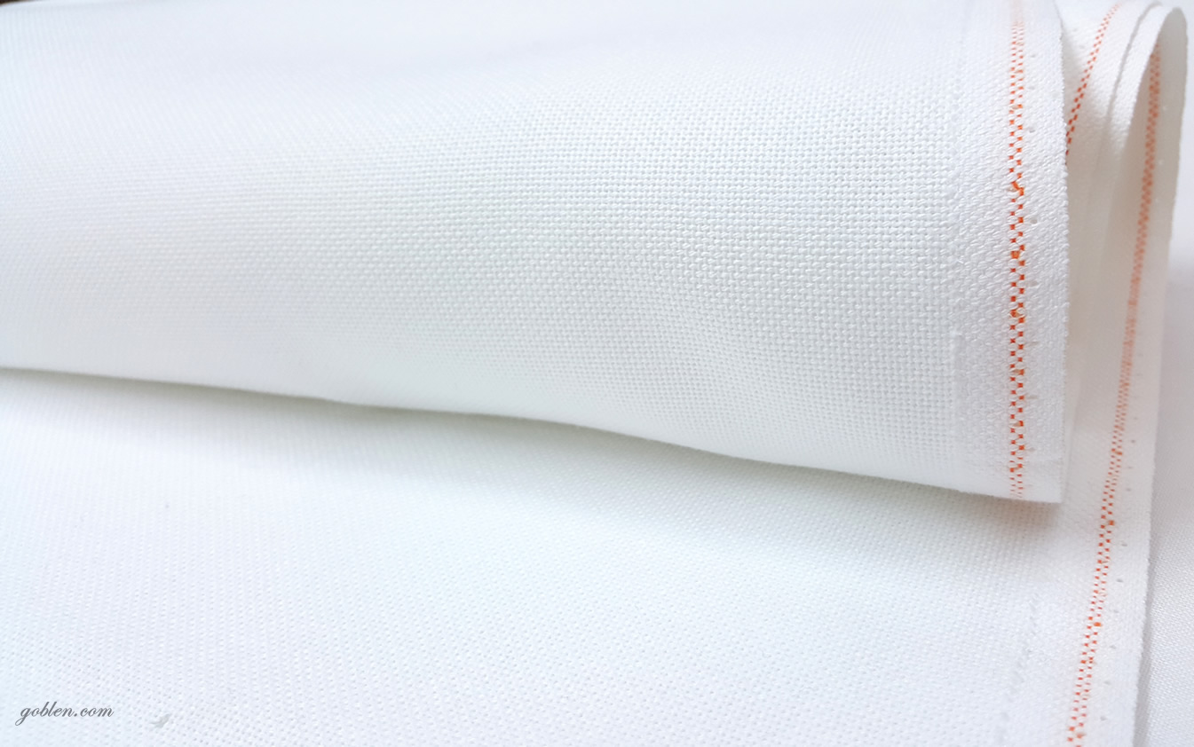 ZWEIGART LUGANA 25ct Embroidery Fabrics 3835-253